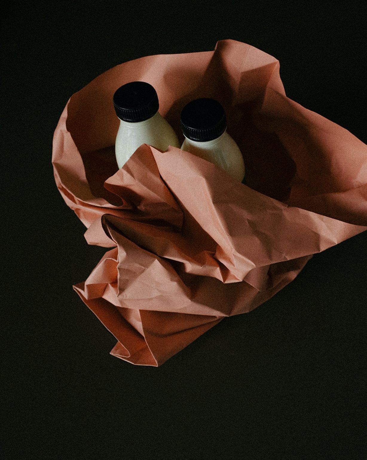 Iringó Demeter’s Sensual Photography Observes The Beauty In The Details ...