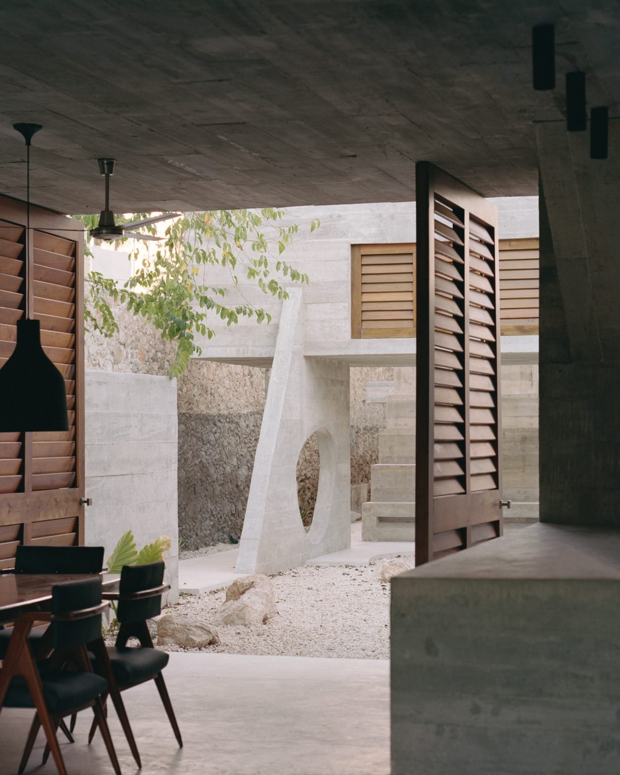 Ludwig Godefroy's Iconic Casa Mérida Is A Brutalist And Geometric Haven ...