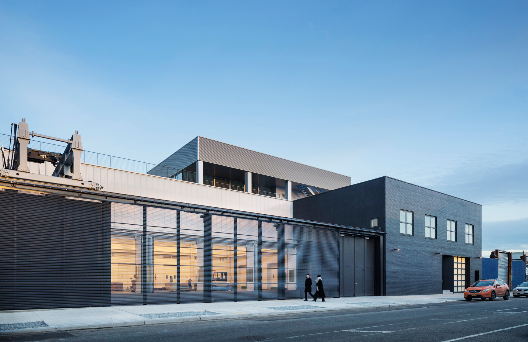 Andrew Berman Architect Designs Impressive Multifunctional Studio For A ...