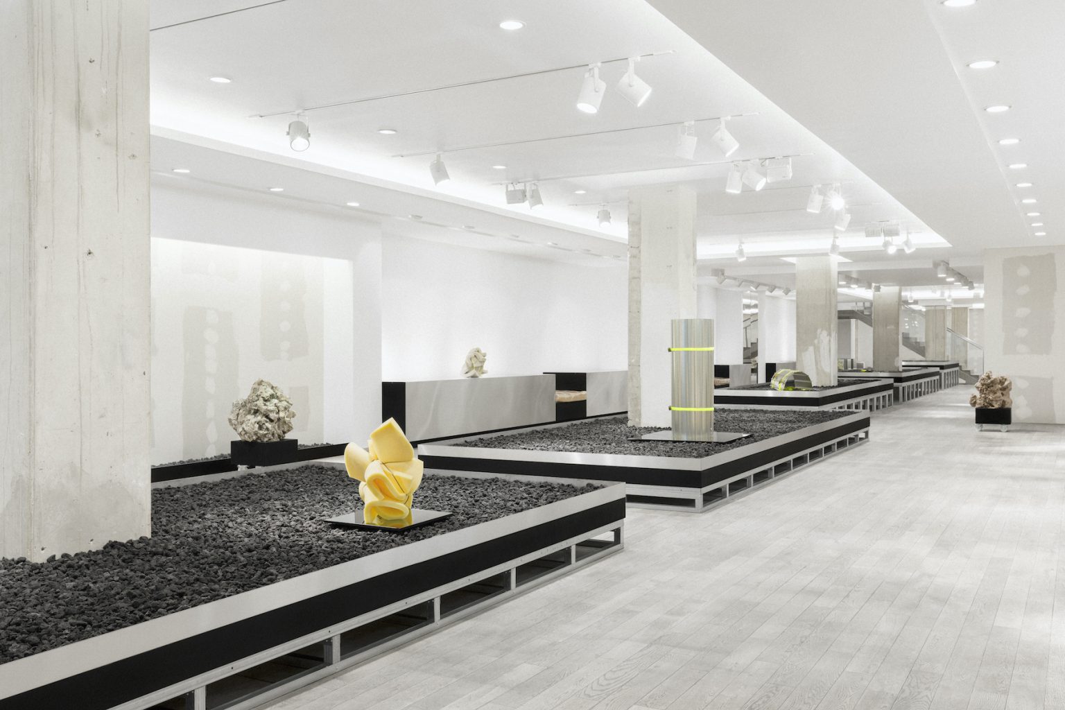 Vaust Studio’s Sleek Concept Store Georgstrasse 14 Has A Futuristic ...