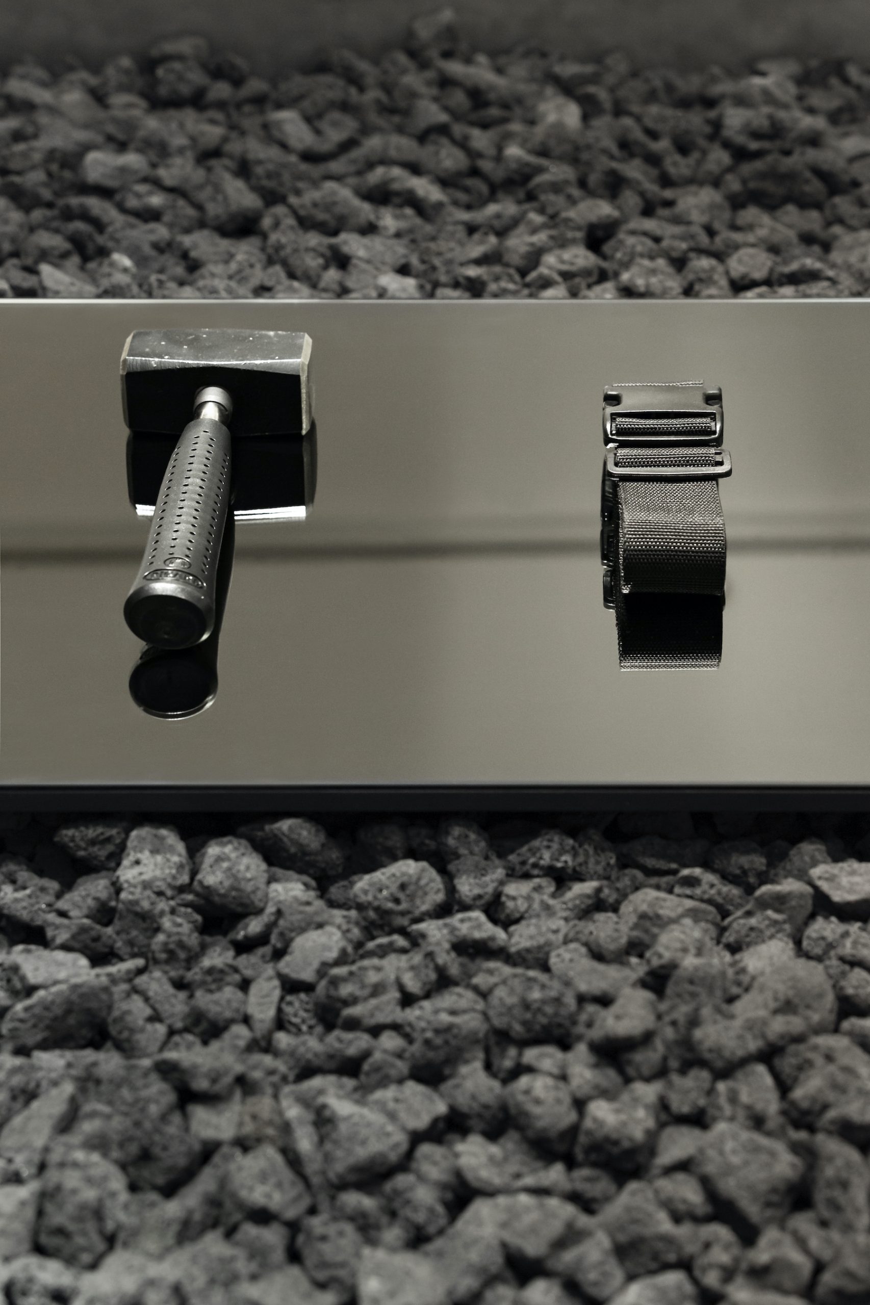 Vaust Studio’s Sleek Concept Store Georgstrasse 14 Has A Futuristic ...