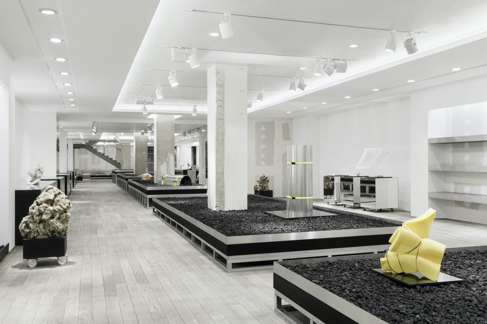 Vaust Studio’s Sleek Concept Store Georgstrasse 14 Has A Futuristic ...