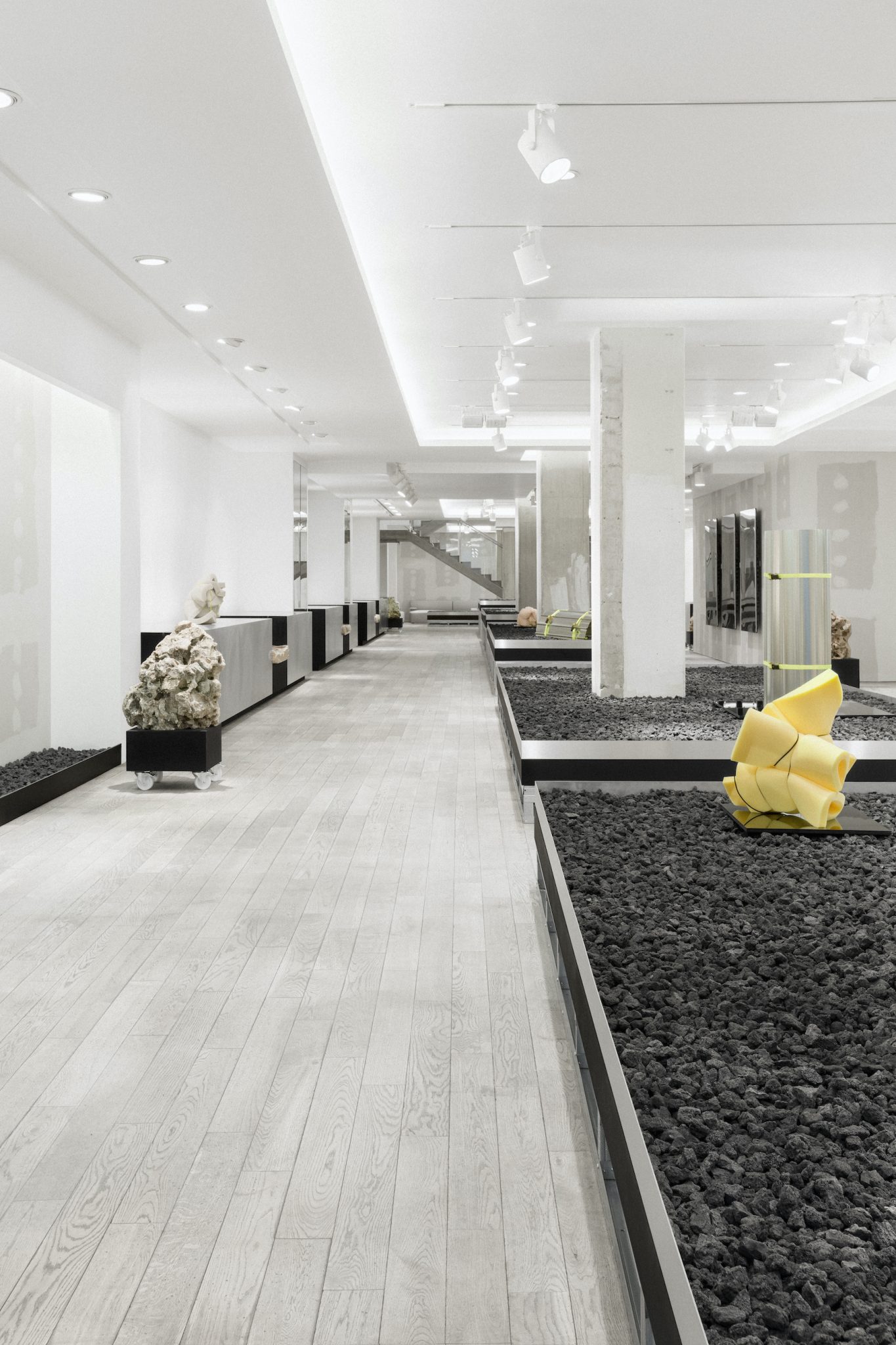 Vaust Studio’s Sleek Concept Store Georgstrasse 14 Has A Futuristic ...