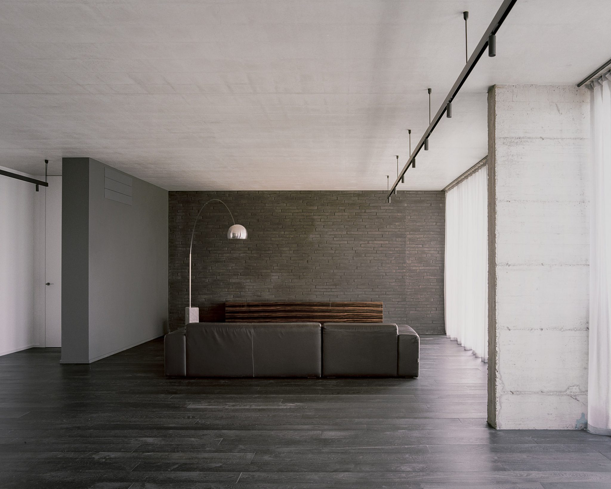 At PR House, Inside And Outside Blend Together In Simple But Dramatic ...