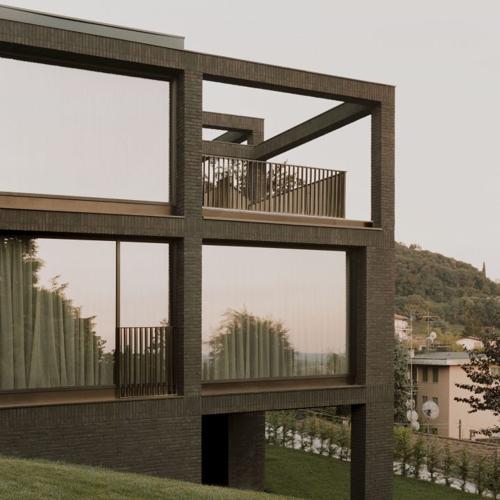 At PR House, Inside And Outside Blend Together In Simple But Dramatic ...