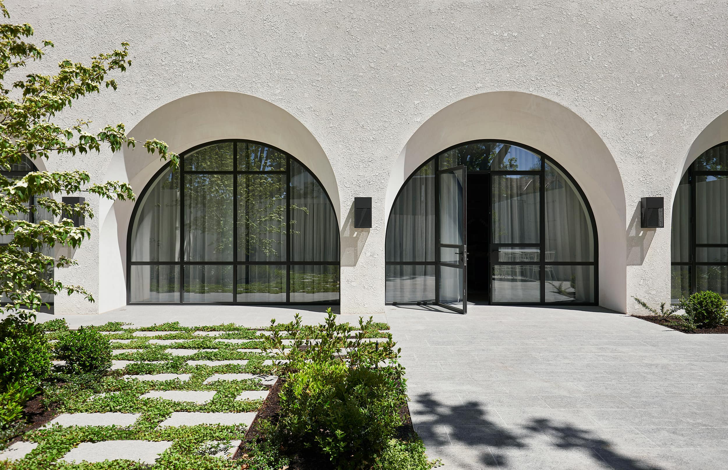 Huntingtower Road, Jolson’s Iconic Apartment Complex With Curving ...