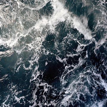 With Stunning Detail, Jess Gough Photographs The Earth’s Striking ...