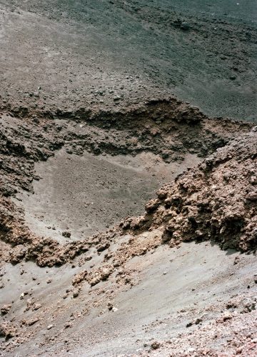 With Stunning Detail, Jess Gough Photographs The Earth’s Striking ...