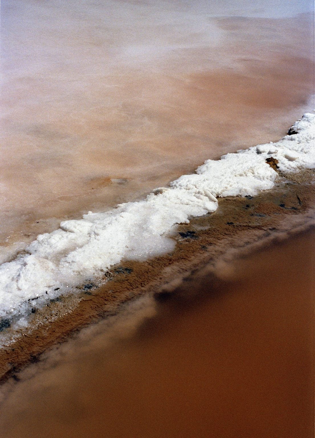 With Stunning Detail, Jess Gough Photographs The Earth’s Striking ...