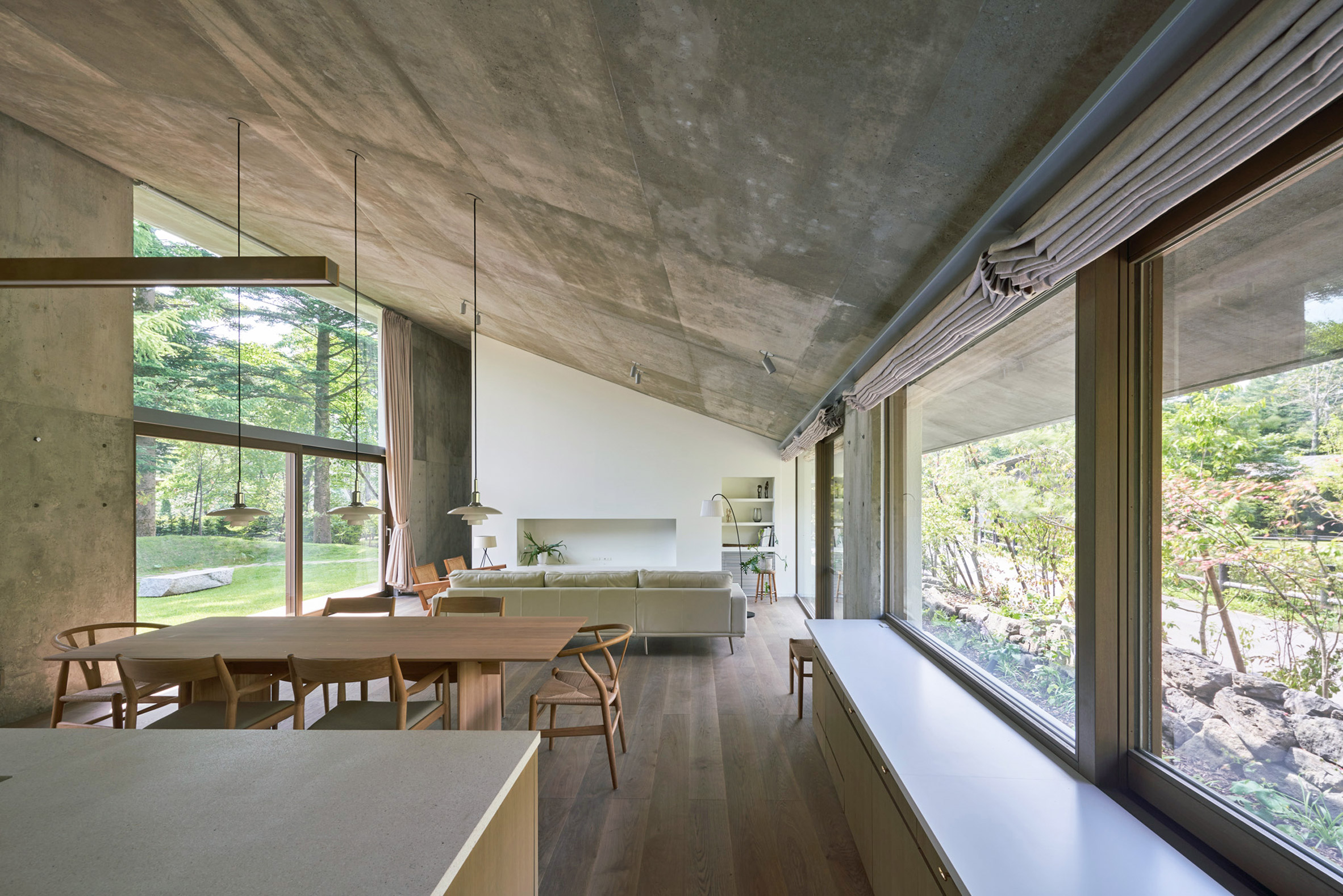 Nearby The Mountains, Japanese Firm READ & Architects Design A Modern ...