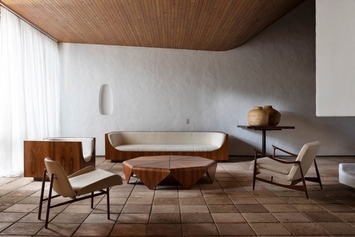 In Reaching For Dawn, Elliott Verdier Poignantly Documents The People ...