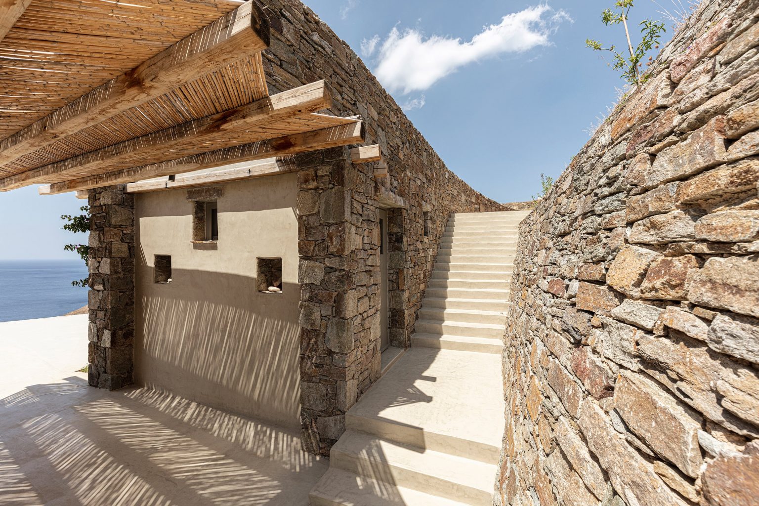 Sinas Architects Reimagine Traditional Cycladic Rural Homes With ...