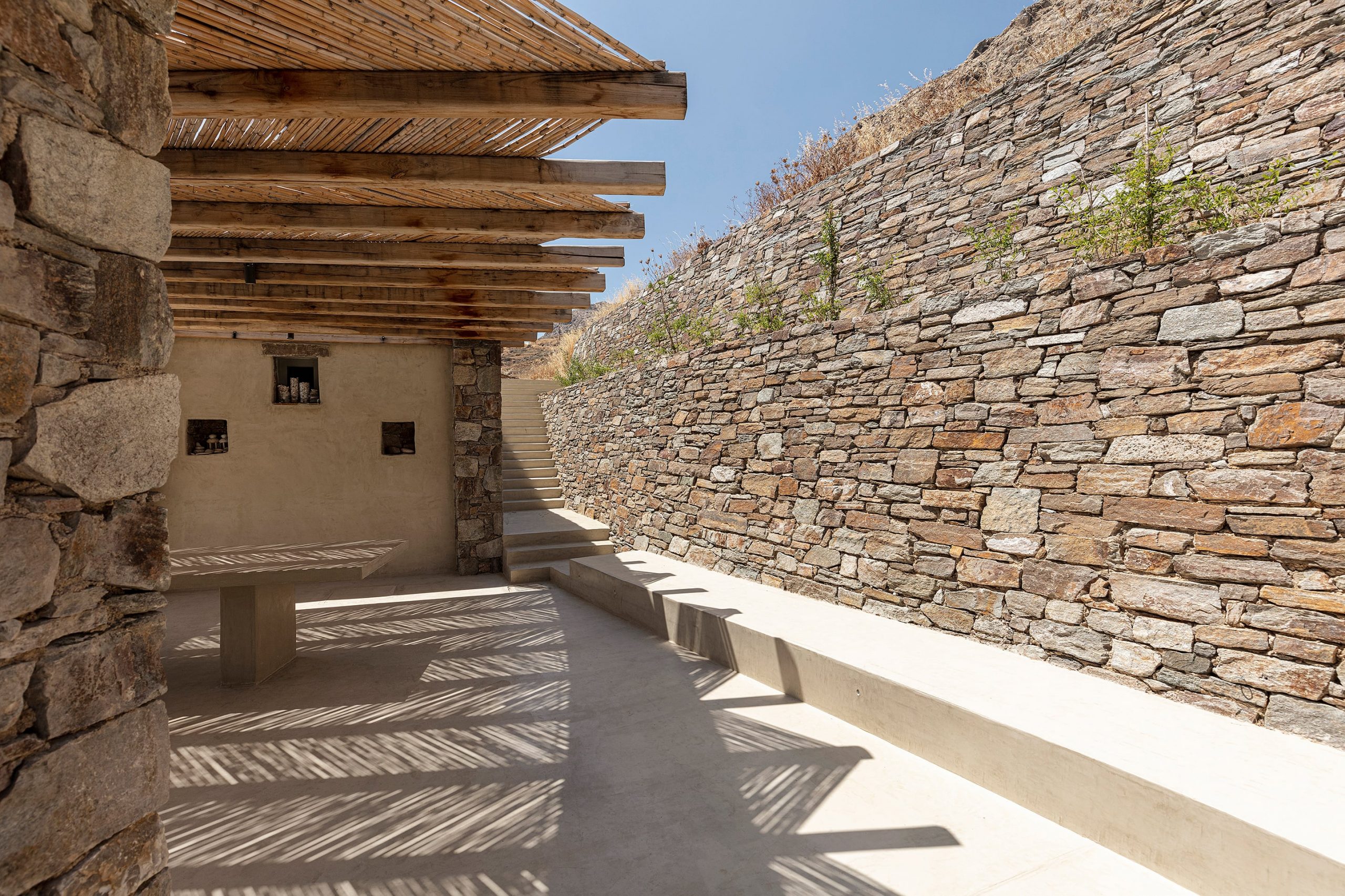 Sinas Architects Reimagine Traditional Cycladic Rural Homes With ...