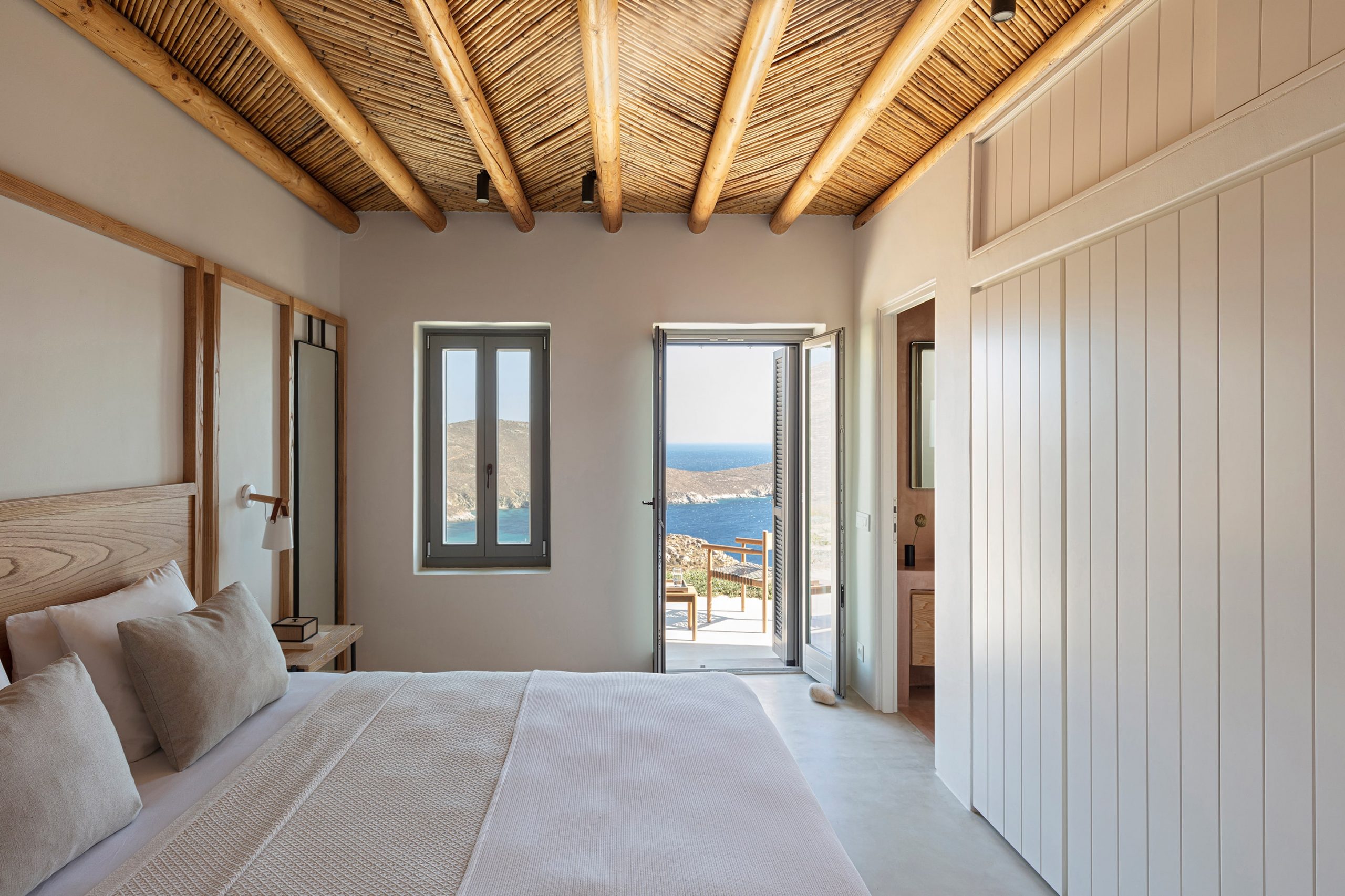 Sinas Architects Reimagine Traditional Cycladic Rural Homes With ...