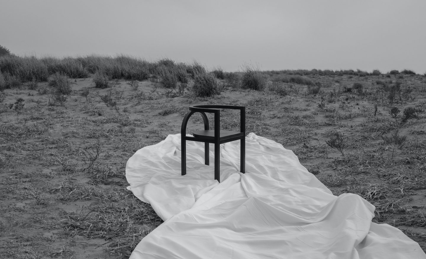 Finder’s Arch Chair Combines Minimalism With Sculptural Character - IGNANT