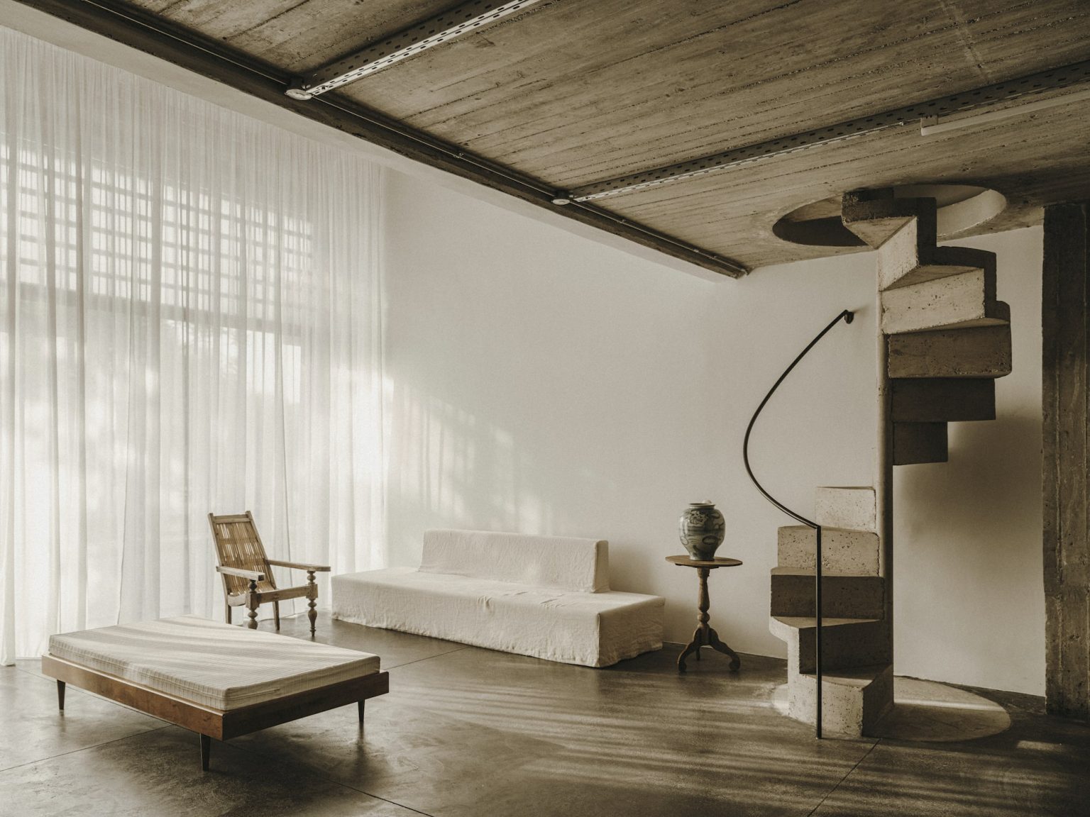 With Views Out Over Athens, 10AMLofts Is The Dreamy Penthouse And Event ...