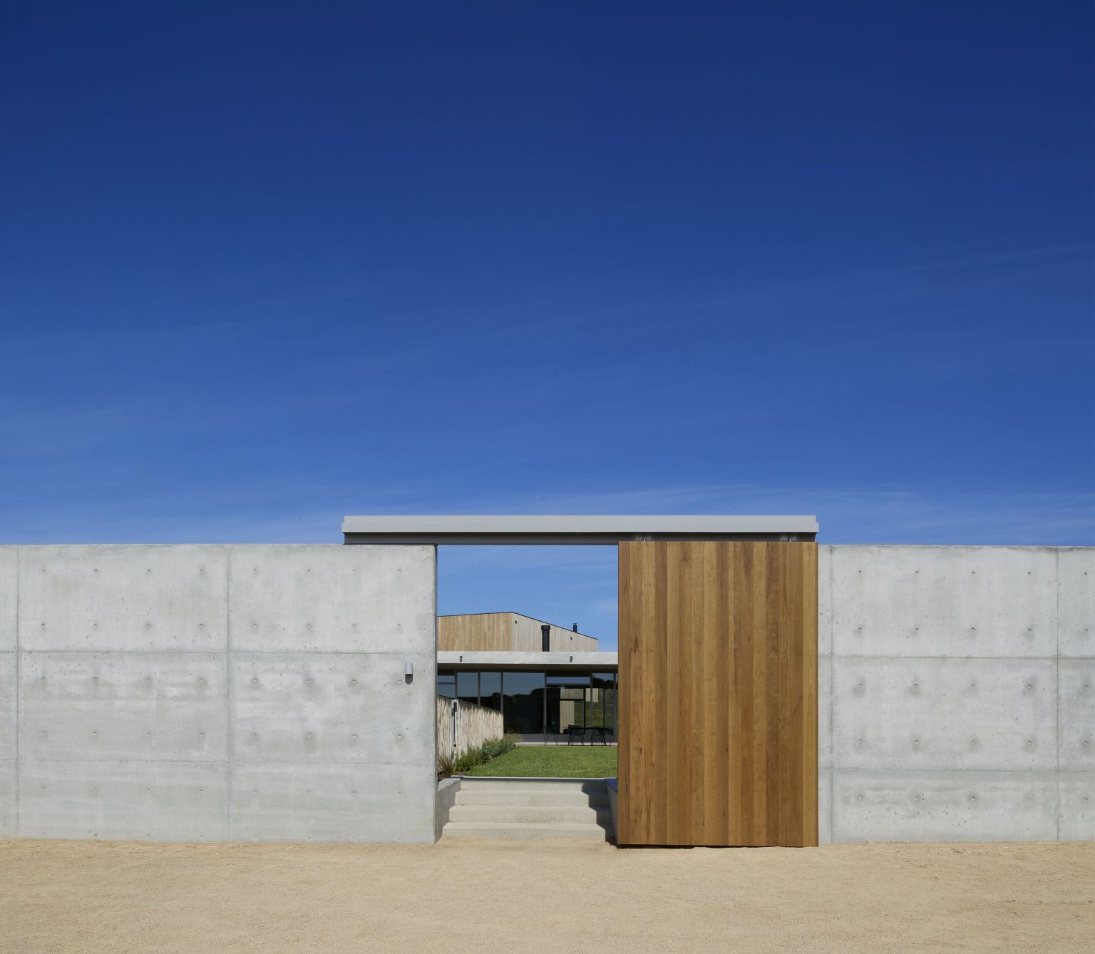 Contrasts And Duality Of Materiality Inform The Design Of House At ...