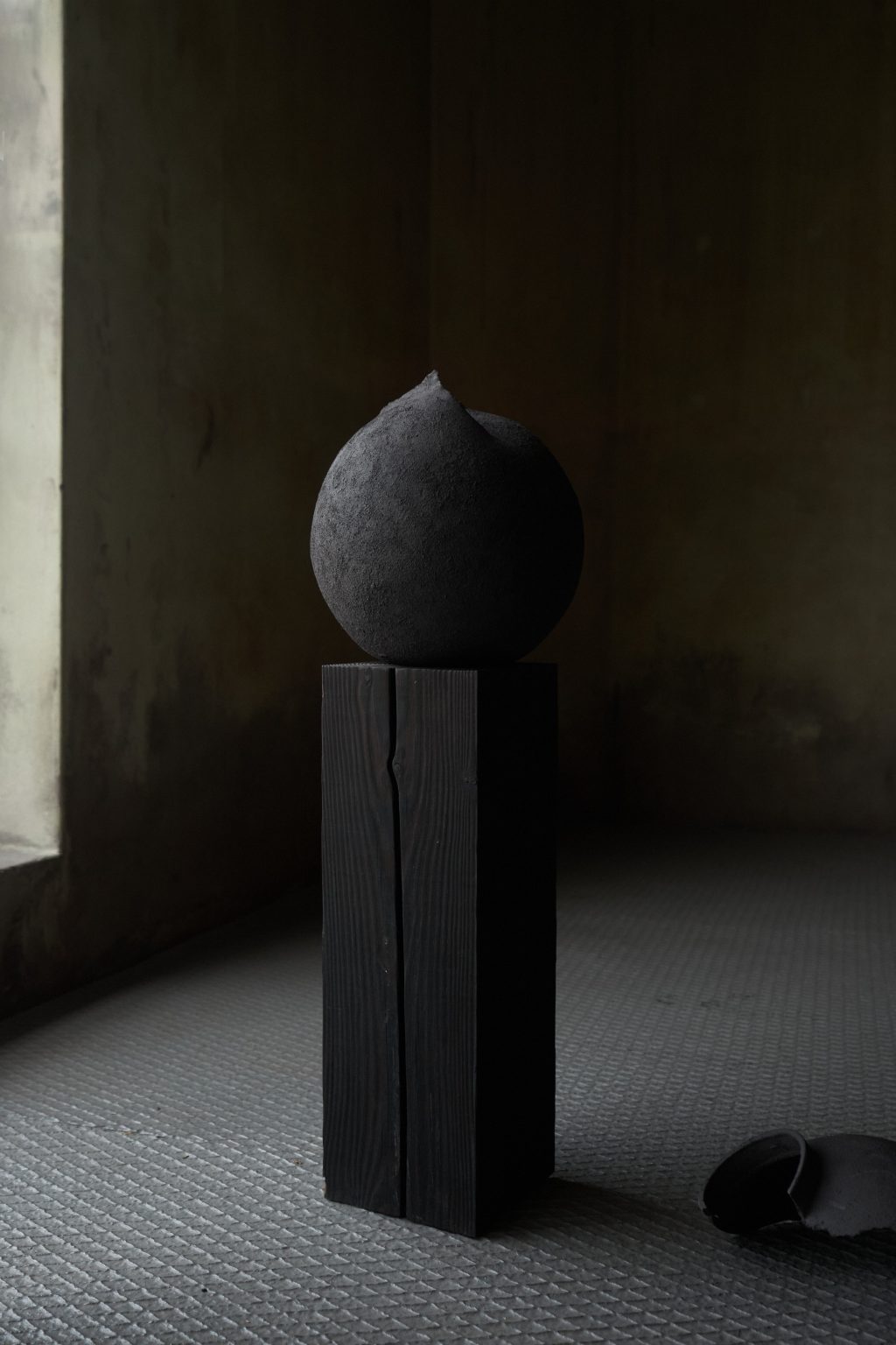 A Tale Of Perfect Imperfection: Ceramicist Laura Pasquino On Her Raw ...