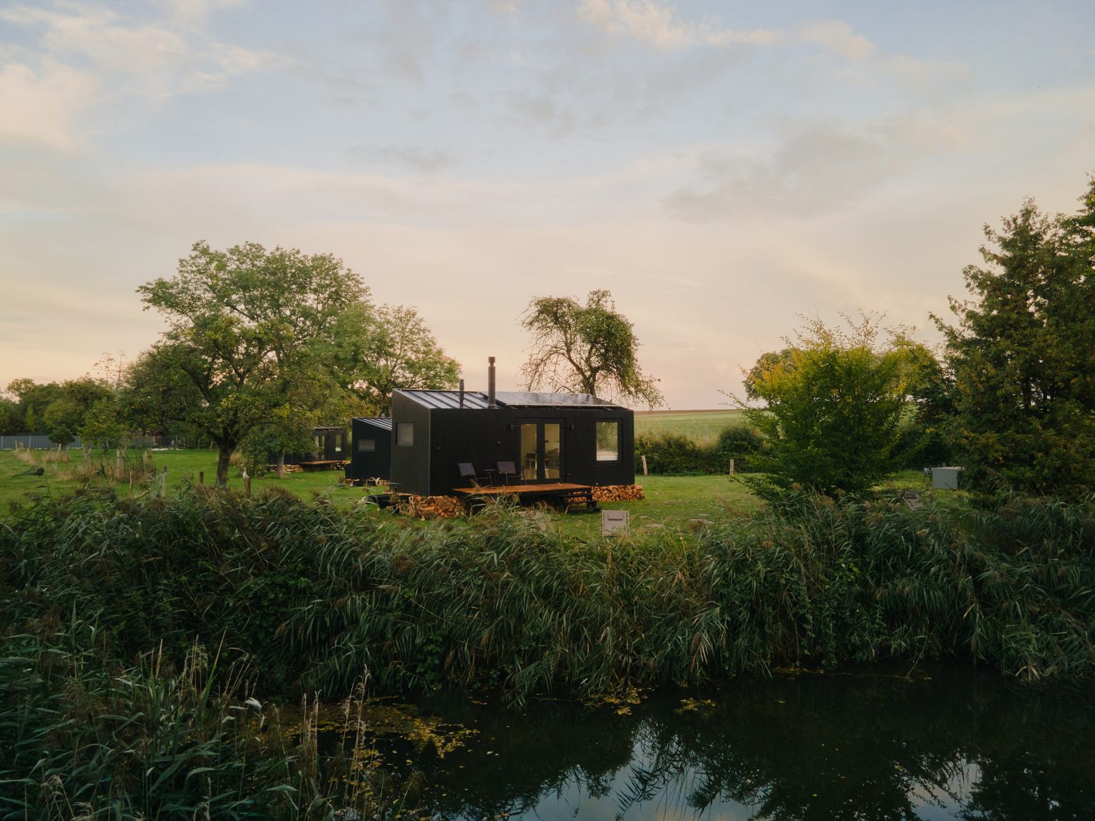 Raus: The Serenity-Inducing Cabins At One With Their Natural ...