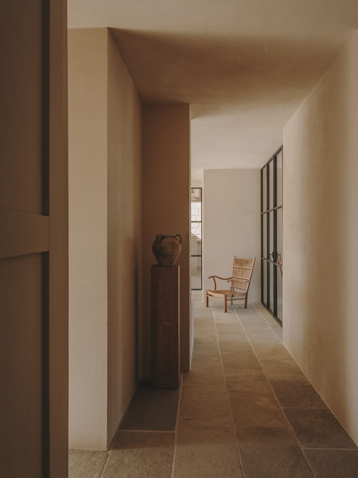 Peace And Serenity Prevail At Studio Andrew Trotter’s Casa Maiora - IGNANT