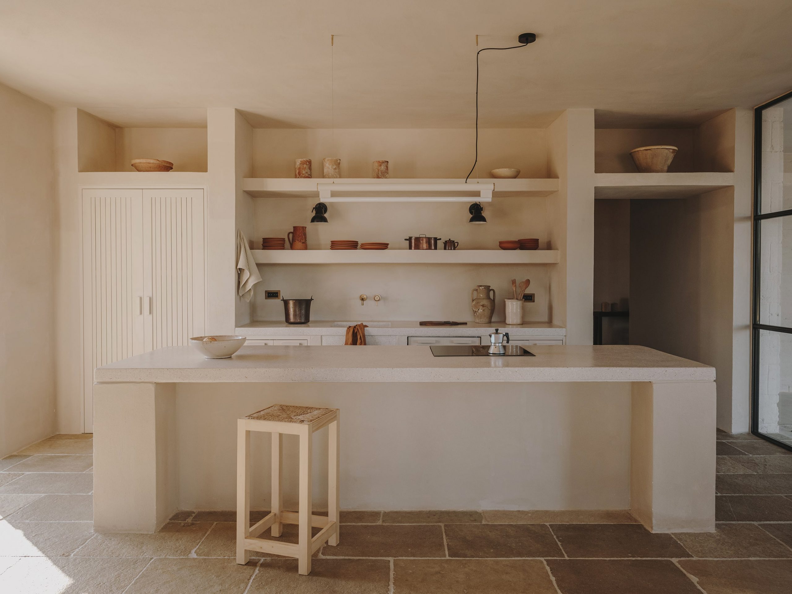 Peace And Serenity Prevail At Studio Andrew Trotter’s Casa Maiora - IGNANT