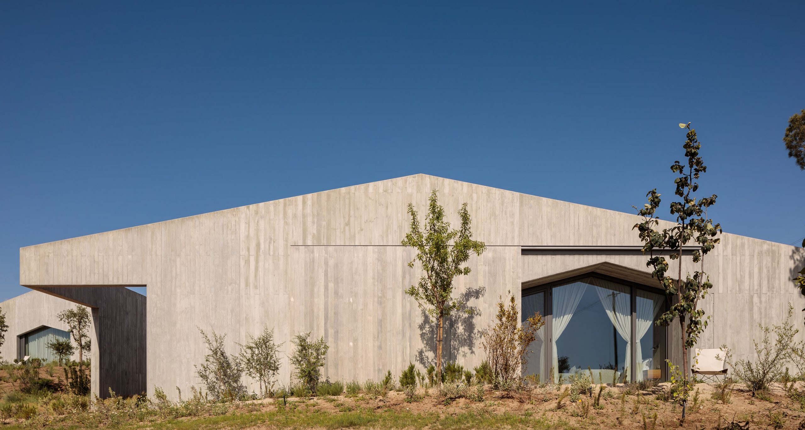 Pa.te.os: A Stunning Hideaway Immersed In The Sounds, Fragrances, And ...