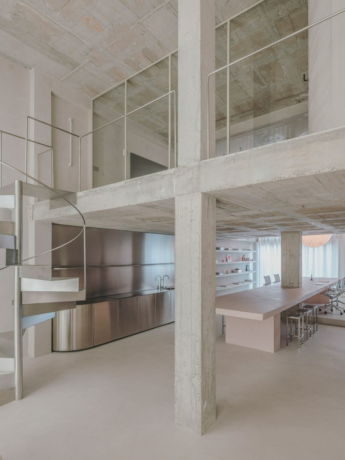 Bright And Dream-like: Andrés Reisinger’s New Studio Designed By Isern ...
