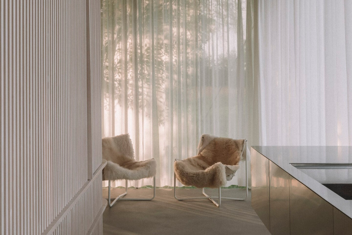 Surreal Paintings By Moki Mioke - IGNANT